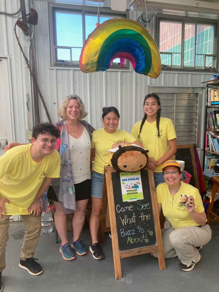 The BEE Team at Rutgers – Research Lab of Dr. Kimberly N. Russell ...